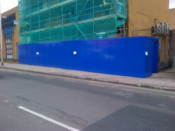Scaffold and Hoarding Painted - Mountfield Building Group Ltd